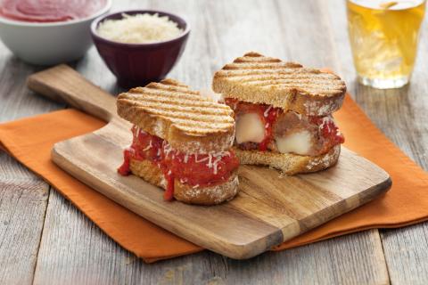 Mozzarella-Stuffed Meatball Panini | Villaggio®